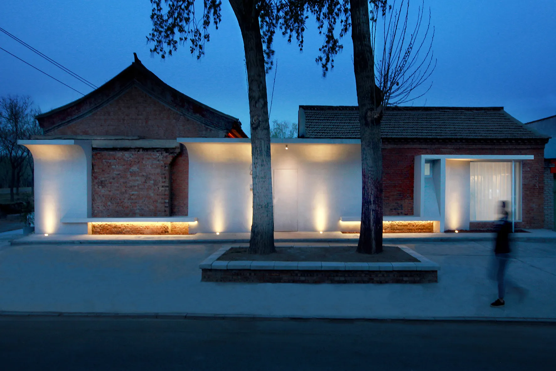 No.13 House